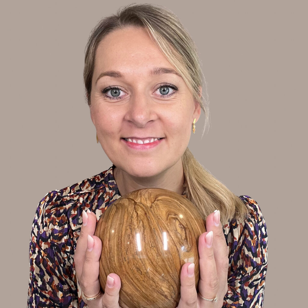 Om - Crystal Lux Living